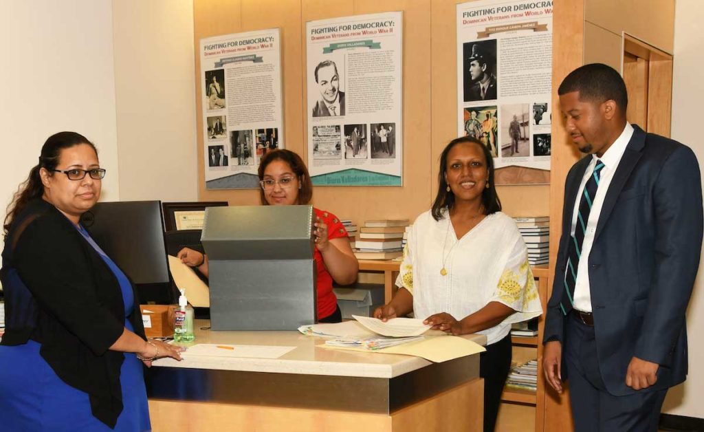 Sarah Aponte: Liderazgo en la biblioteca del CUNY Dominican Studies ...