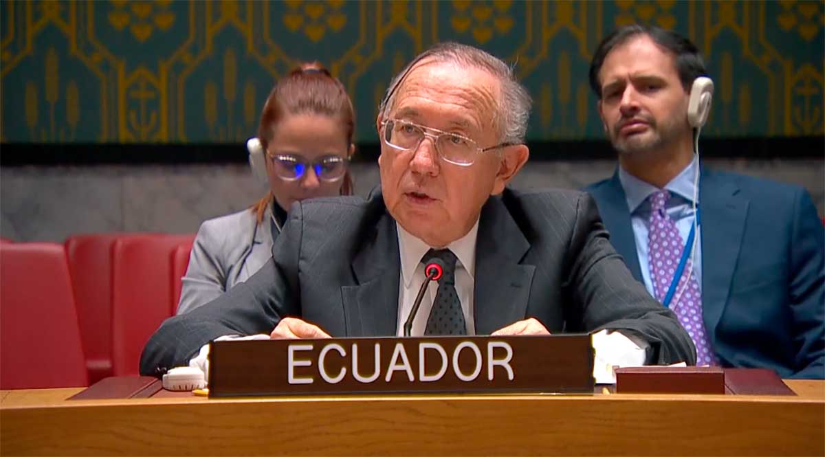 “La clase política ecuatoriana es muy irresponsable”