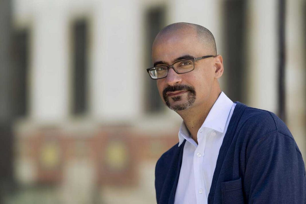 Teatro festeja 4 años de presentación de novela de Junot Díaz